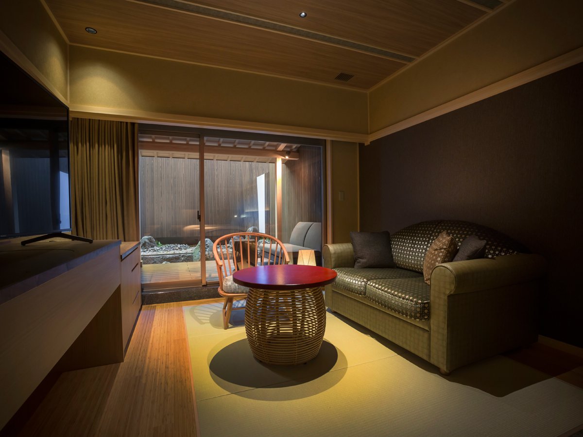 Hotel Yuraku Kyo-yasaka - Ryokans Rooms & Rates | Gion, Higashiyama ...